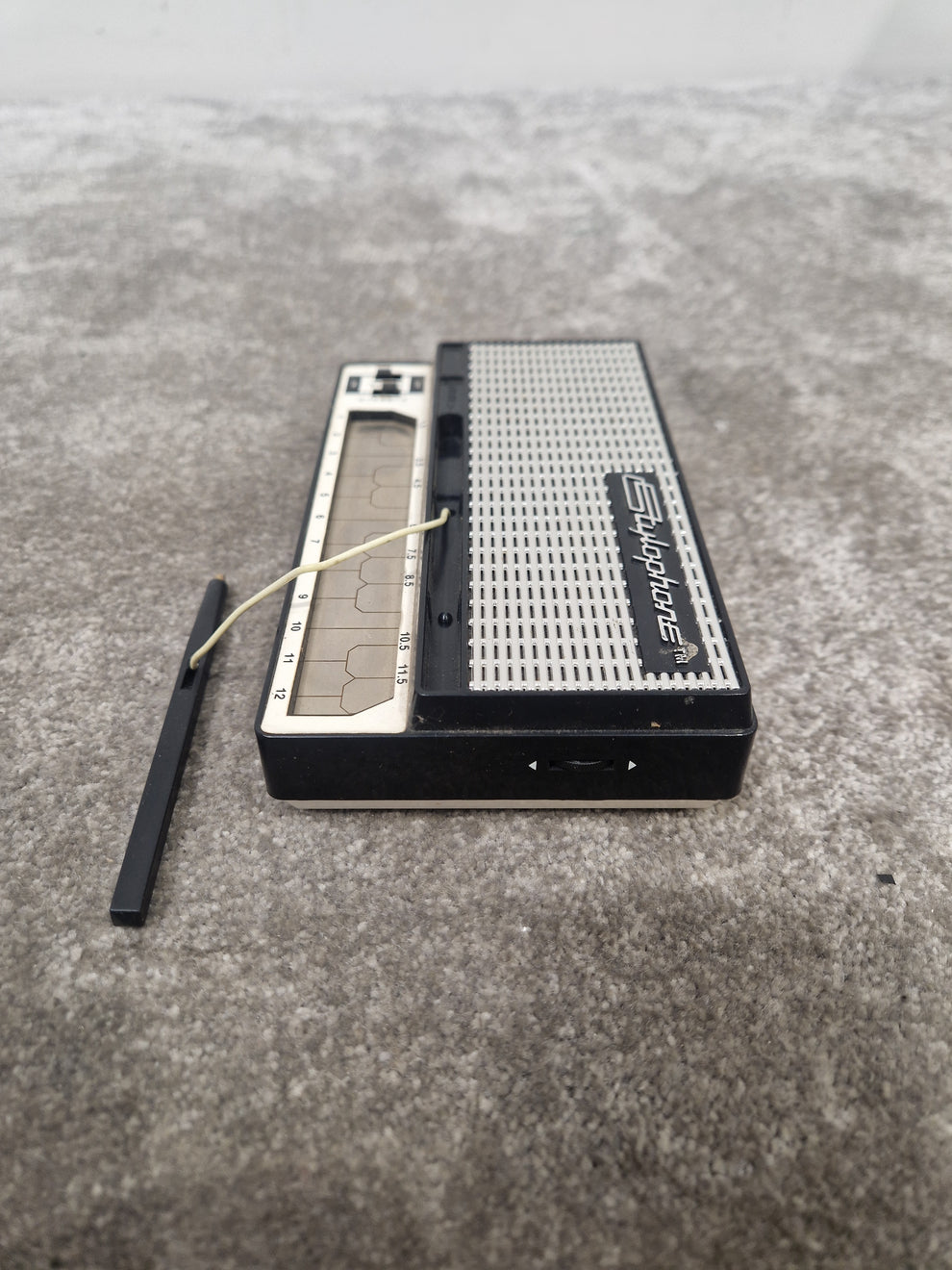 Stylophone The Original Pocket Electronic Organ Keyboard - Retro Desig ...