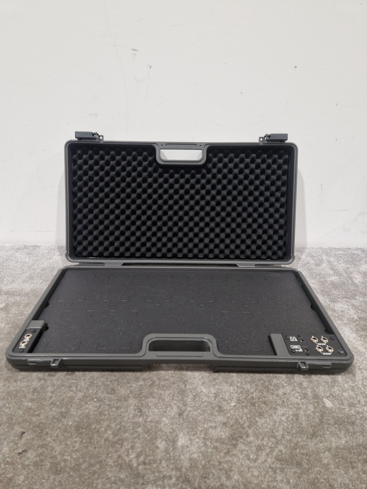 Boss BCB-90X Deluxe Pedalboard - Versatile Effects Management - Excell ...