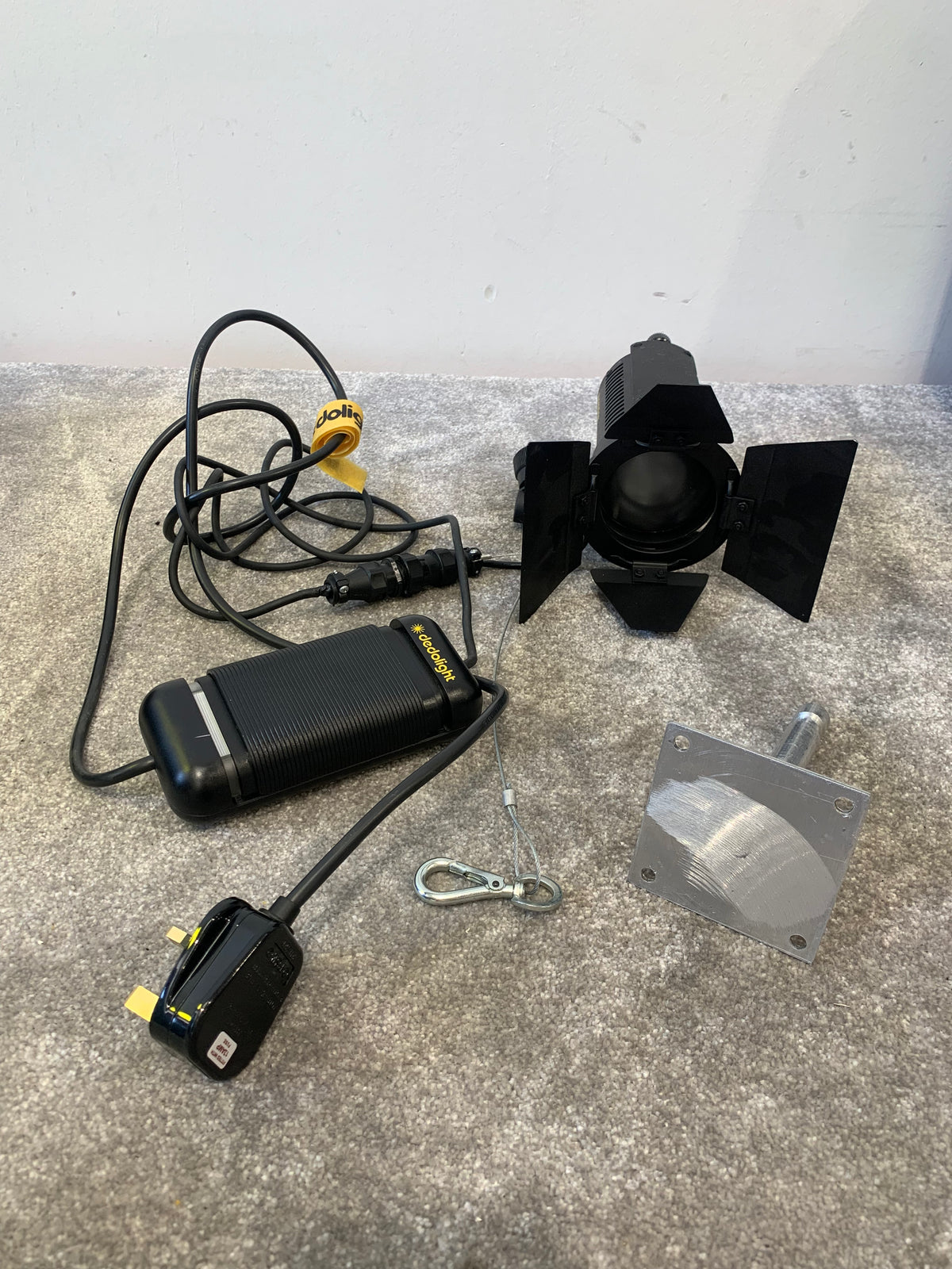 Dedolight Tronic DLH2– w/ Dimmer – Excellent – Audio Trader